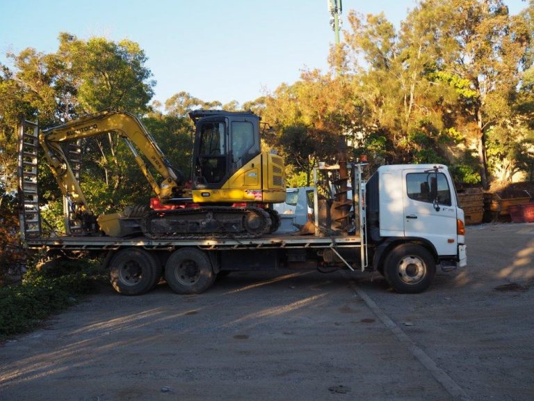 Excavators | Coastal Tipper Hire